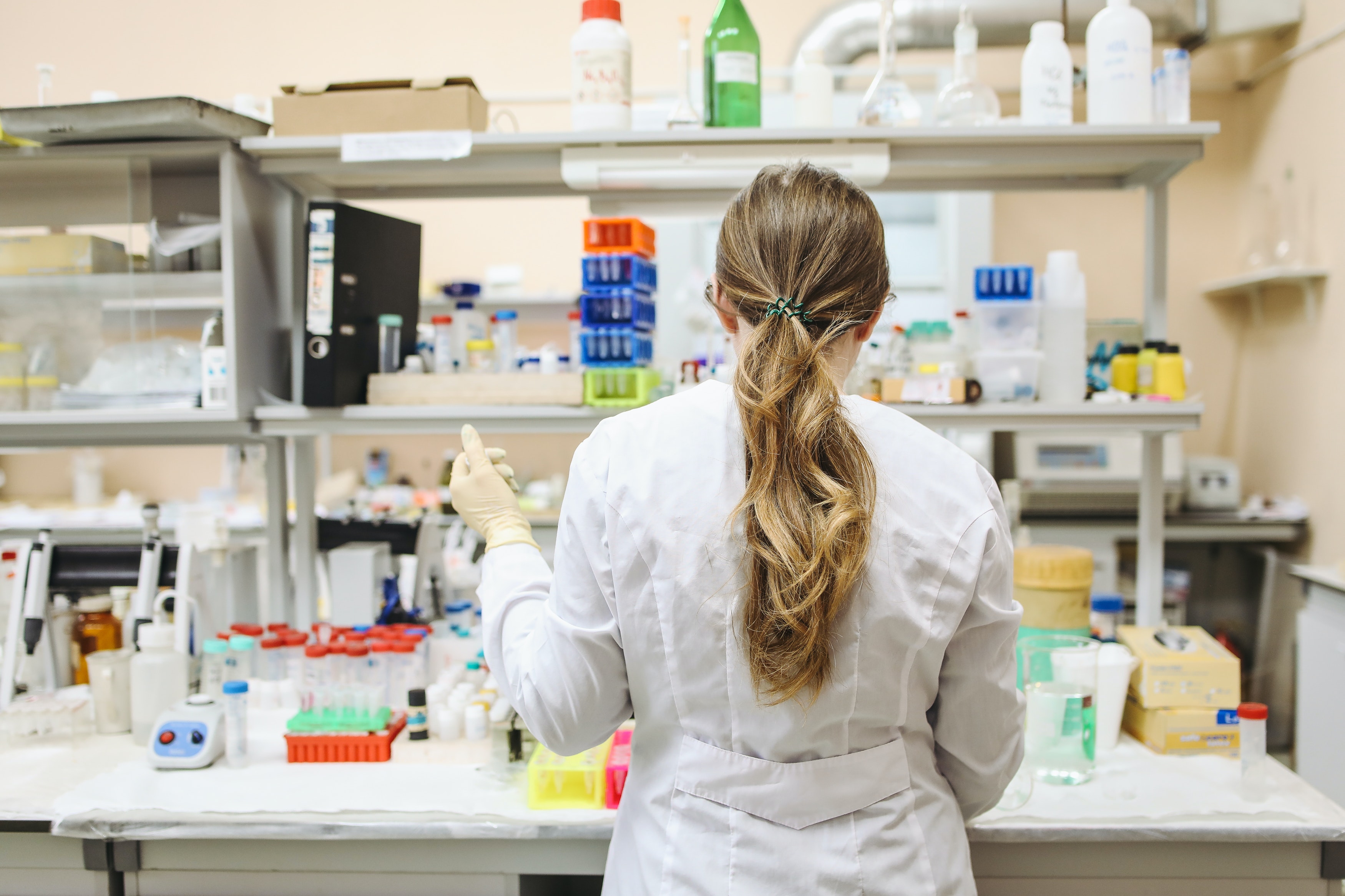 ¿qué Hace Un Químico Farmacéutico Biólogo
